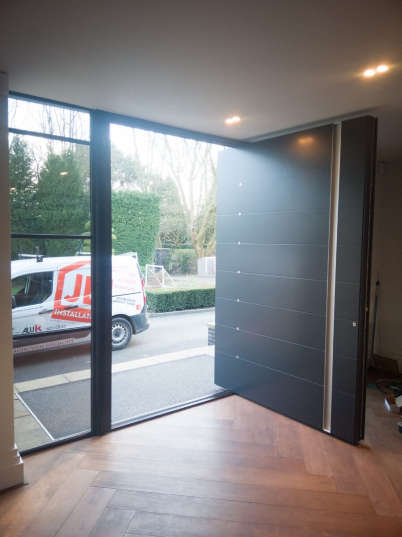 Spitfire S-700 Pivot Door Series | YPE Spitfire Doors
